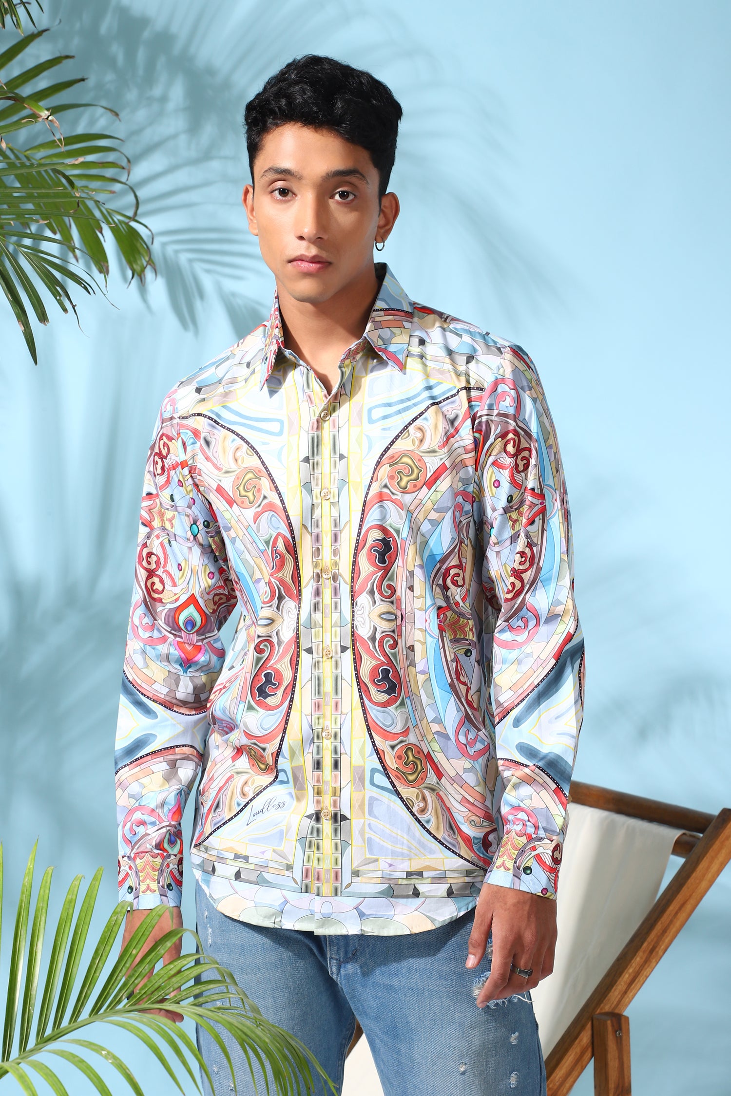 Crystal Waves – LoudLess